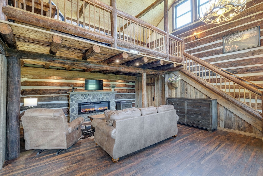 Bedford Cabin W/ Porch, 5 Mi To Historic District! - Bedford, VA