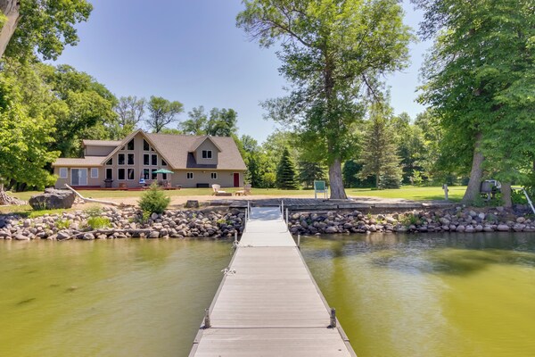Lakefront Sunburg Vacation Rental W/ Boat Dock! - Sibley State Park, New London