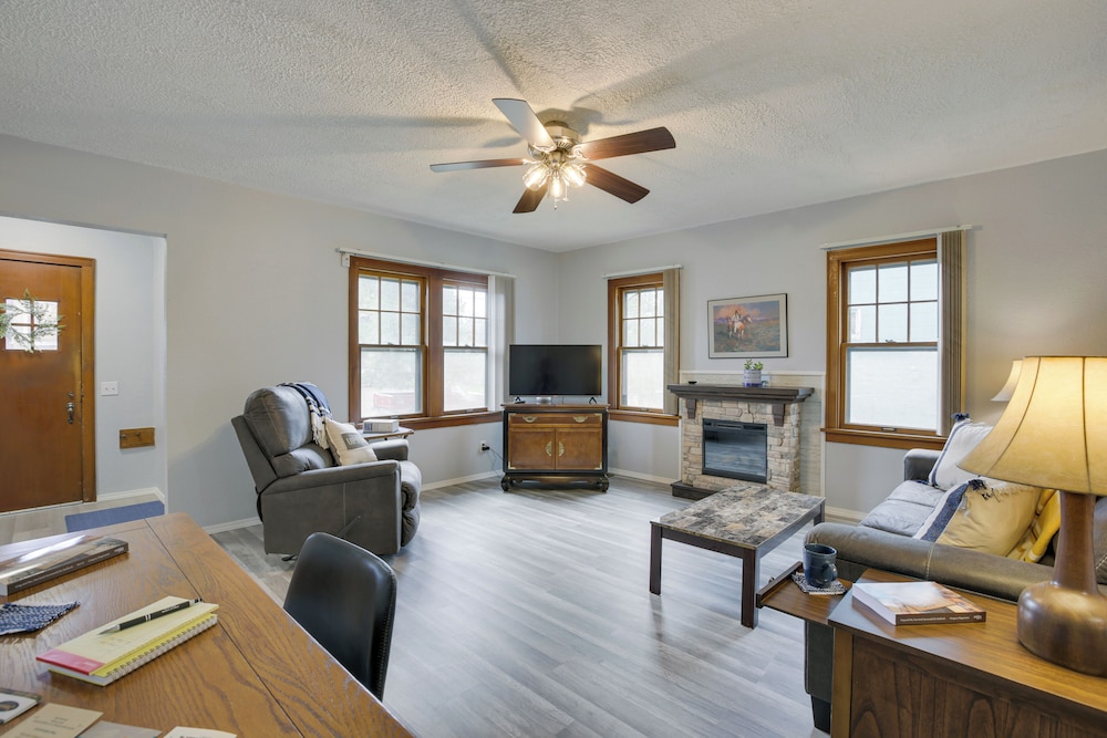 Glendive Getaway W/ Yellowstone River Access! - Makoshika State Park, Glendive