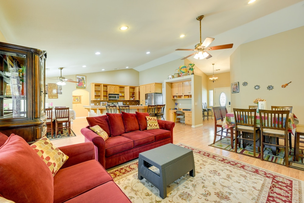 Porterville Getaway W/ Patio + Valley Views! - Porterville, CA