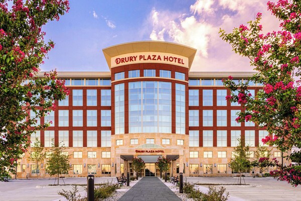 Drury Plaza Hotel Dallas Arlington - Arlington, TX