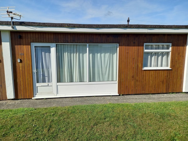Two Bedroom Chalet - Sleeps 4 - Dartmouth