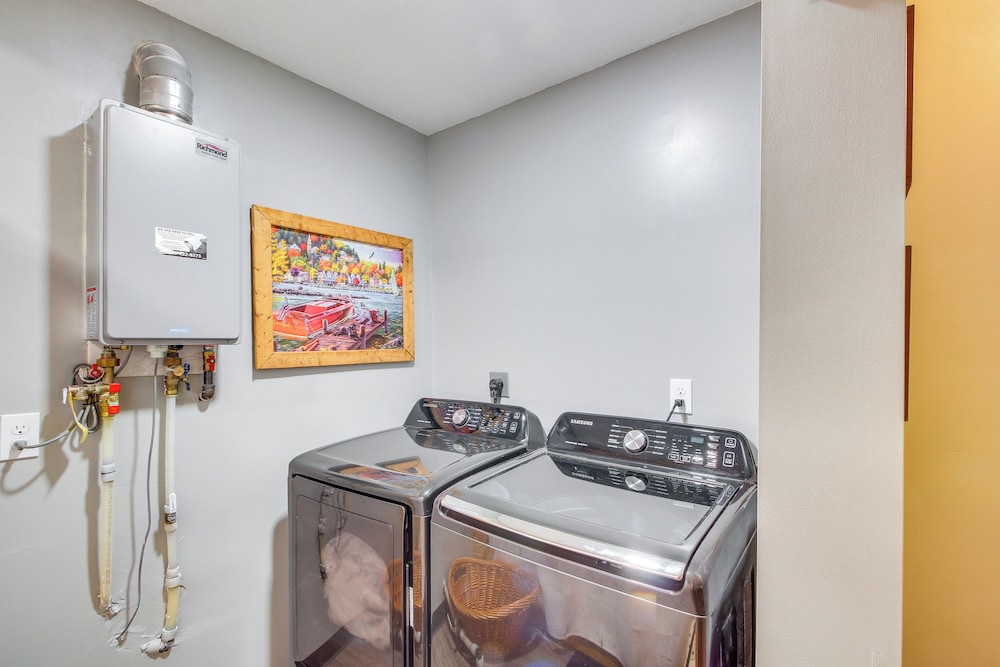 Spacious Ozawkie Home - Near Lake Perry! - Kansas