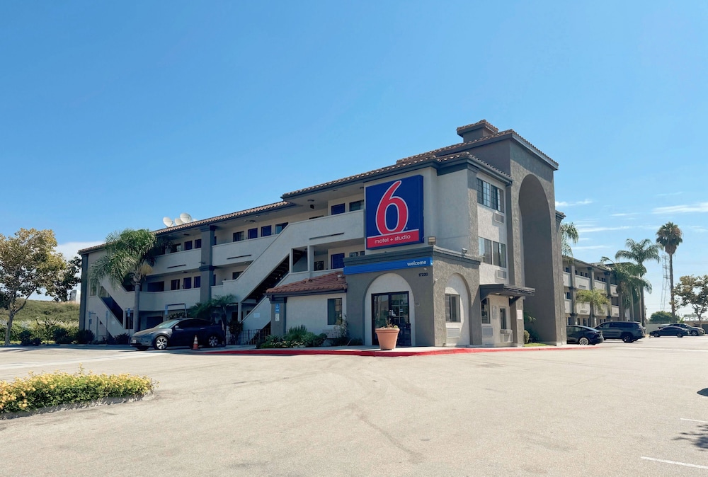 Studio 6 Suites – Bellflower, Ca - Los Angeles - Long Beach