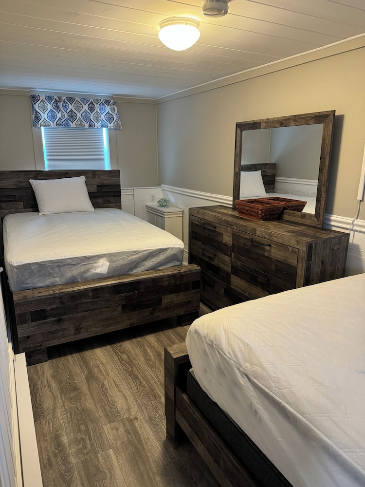 Perfect For A Family Retreat - Salisbury Beach, MA
