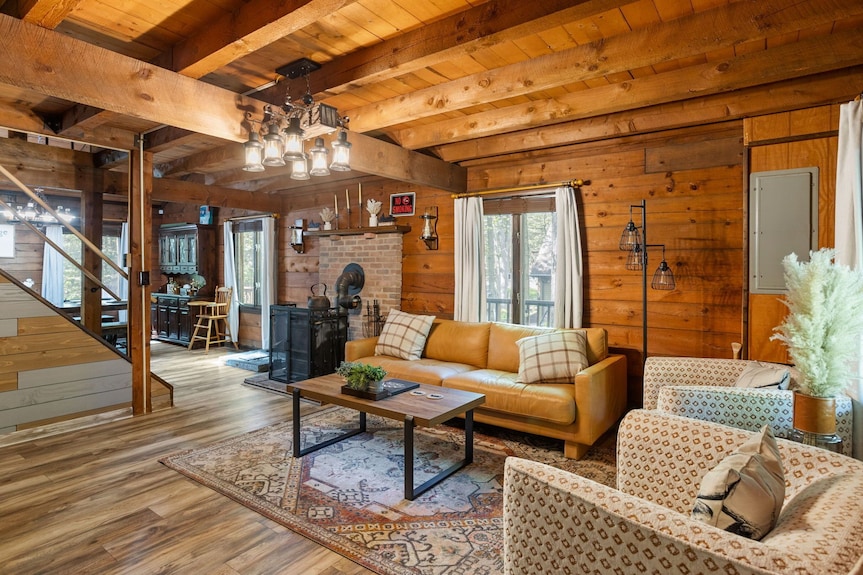 Rustic Luxury - Log Cabin In The Pocono Mountains - Indoor Sauna- Close To Ski - Pocono Lake