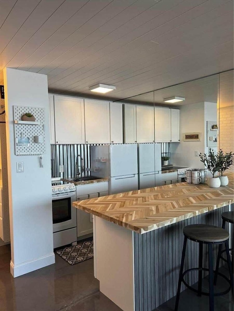 Sapphire Shores- Oceanfront At Symphony Beach Club - Ormond Beach, FL
