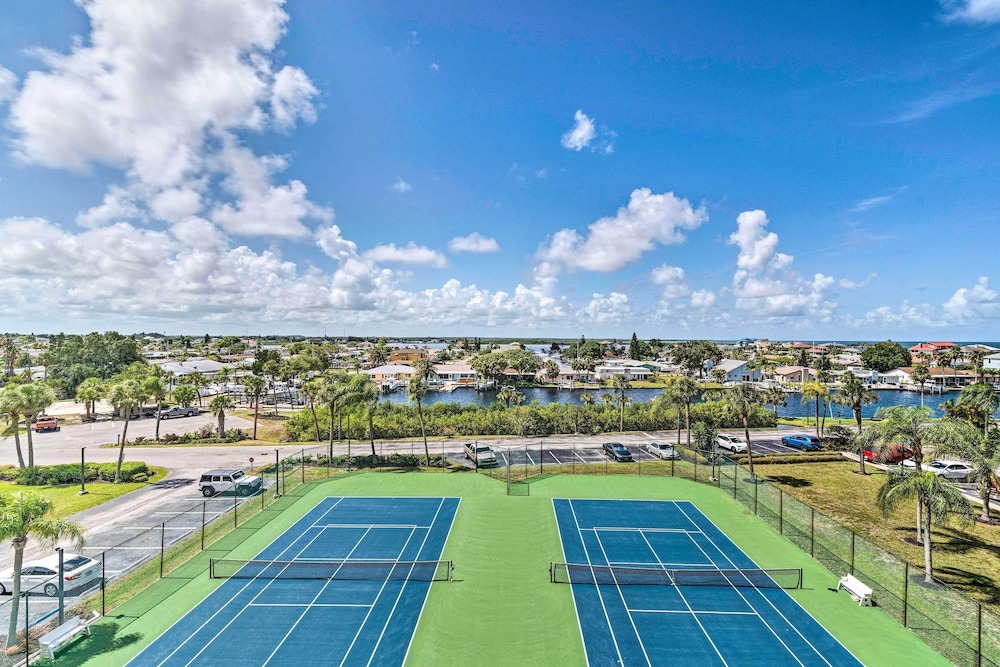 Bright Hudson Condo Rental W/ Gulf-view Balcony! - Hudson, FL