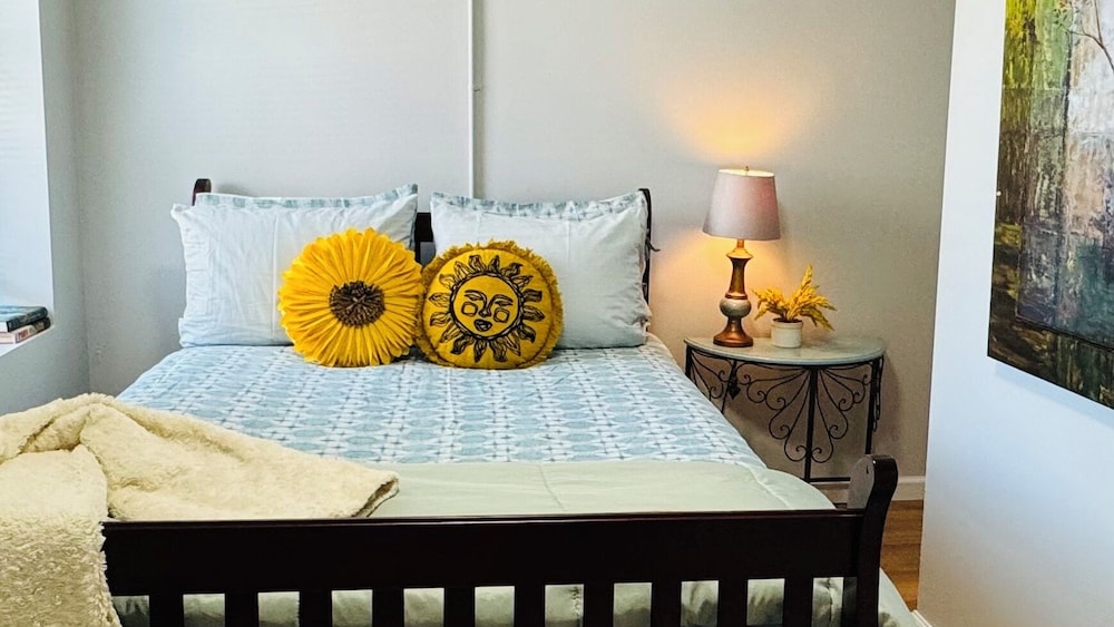Free Off-street Park*2 King Beds* Walk To Pnc Park - Pittsburgh