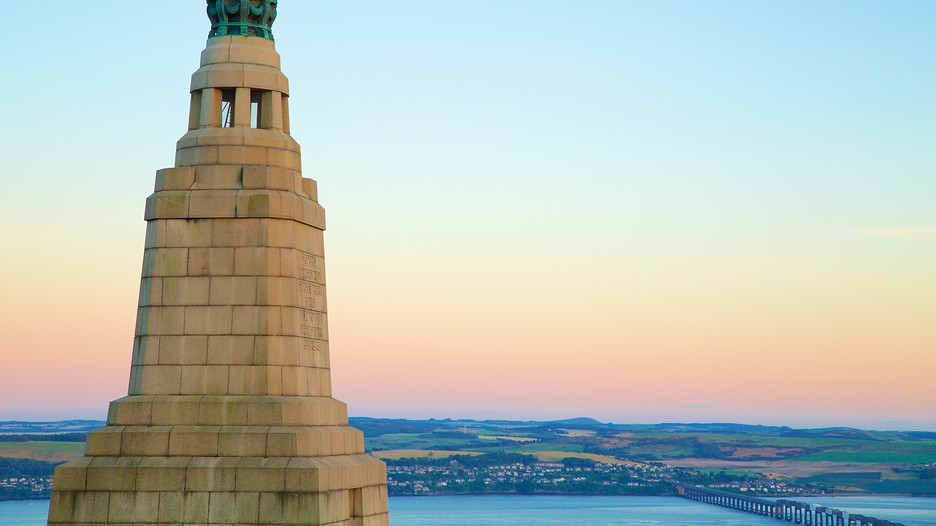 Dundee Law - Dundee, Scotland Attraction | Expedia.com.au