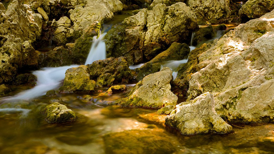 Sept sources : Découvrez Rhodes avec Expedia.fr