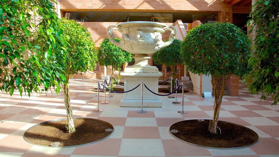 Burrell Collection in Glasgow, Scotland | Expedia