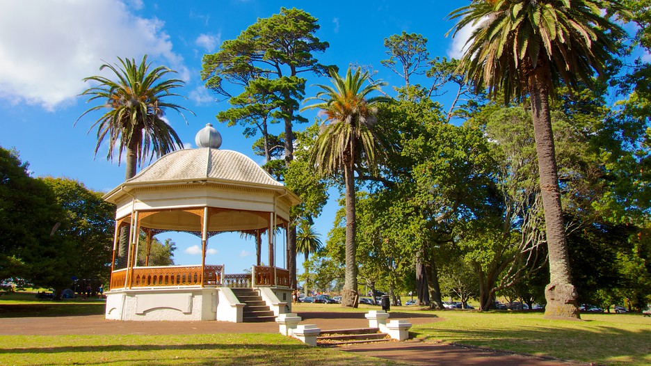 Auckland Domain - Auckland, Attraction | Expedia.com.au