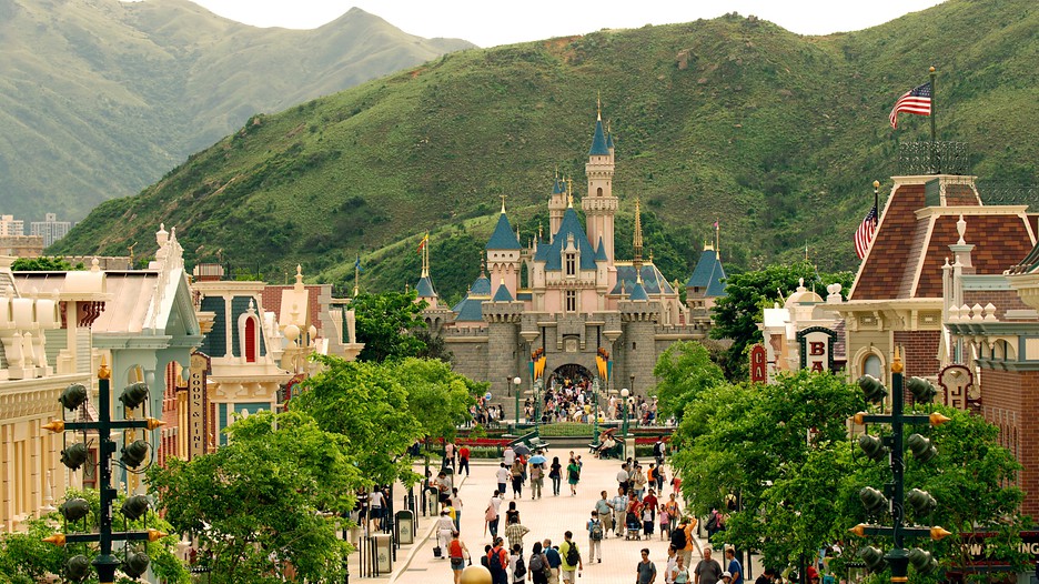 Hong Kong Disneyland - Hong Kong ｜Expedia.co.in