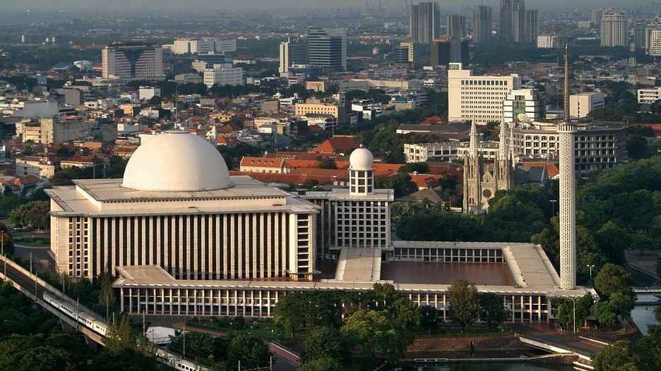 Jakarta Vacations: Package & Save up to $570 | Expedia