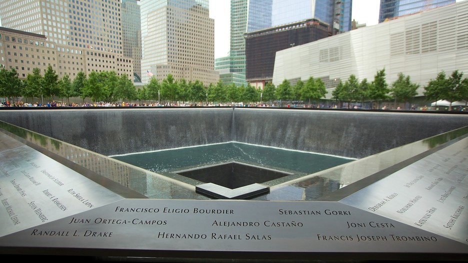 National September 11 Memorial | New York | Expedia.at