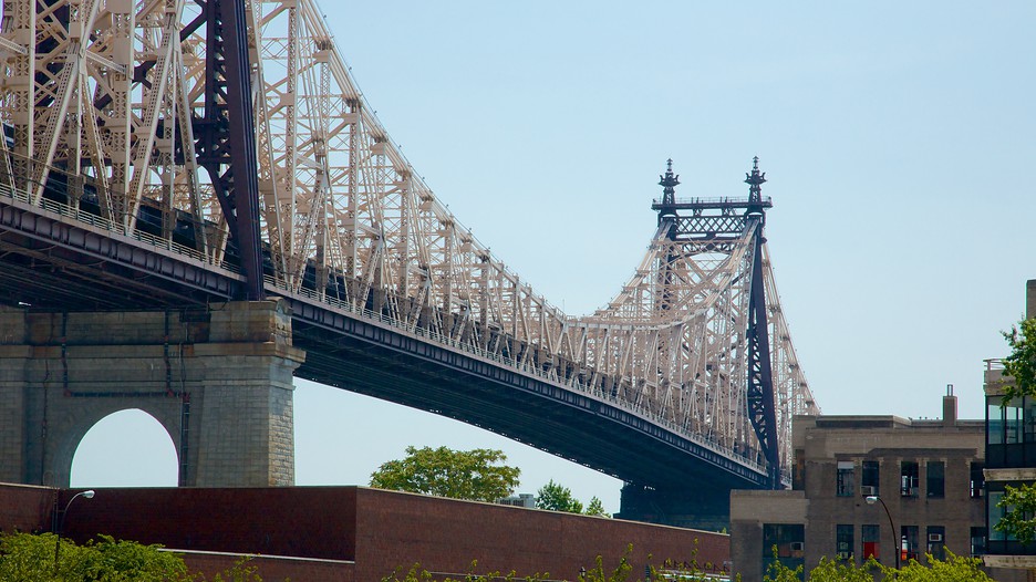Williamsburg Bridge in New York, New York | Expedia