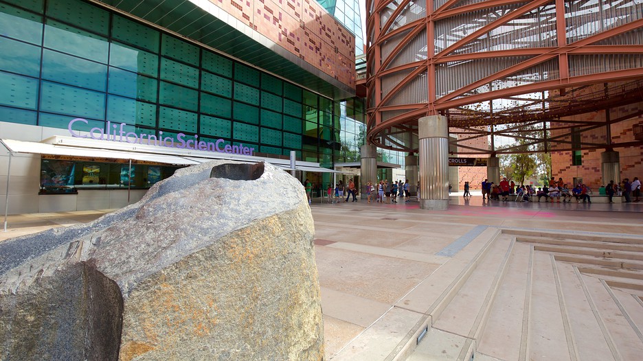 California Science Center in Los Angeles, California | Expedia.ca