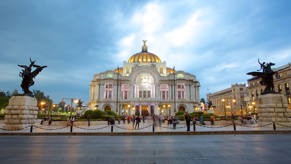 Palacio de Bellas Artes in Mexico City, | Expedia