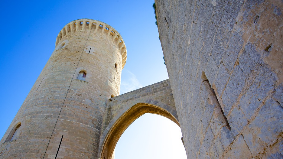 Bellver Castle in Palma de Mallorca, | Expedia