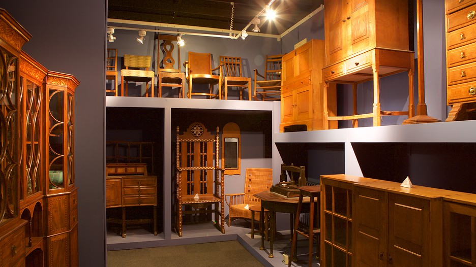 Cheltenham Art Gallery and Museum - Cheltenham, England Attraction ...