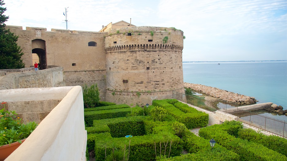 Aragonese Castle in Taranto, | Expedia