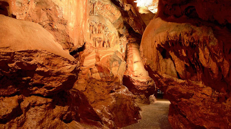Kents Cavern Prehistoric Caves in Torquay, England | Expedia