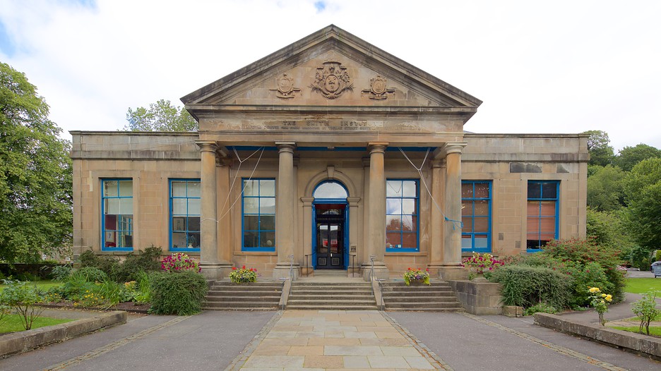 Smith Art Gallery and Museum - Stirling ｜Expedia.co.in