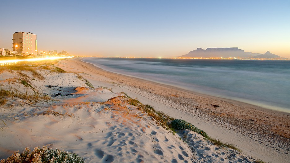Bloubergstrand Vacations 2017: Package & Save up to $603 | Expedia
