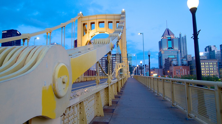 Roberto Clemente Bridge in Pittsburgh, Pennsylvania | Expedia