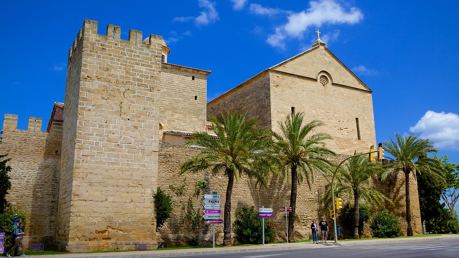 Alcudia Holidays - Book Cheap Holidays to Alcudia and Alcudia City Breaks