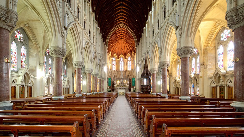 St. Colman's Cathedral : Découvrez Cobh, Irlande avec Expedia.fr