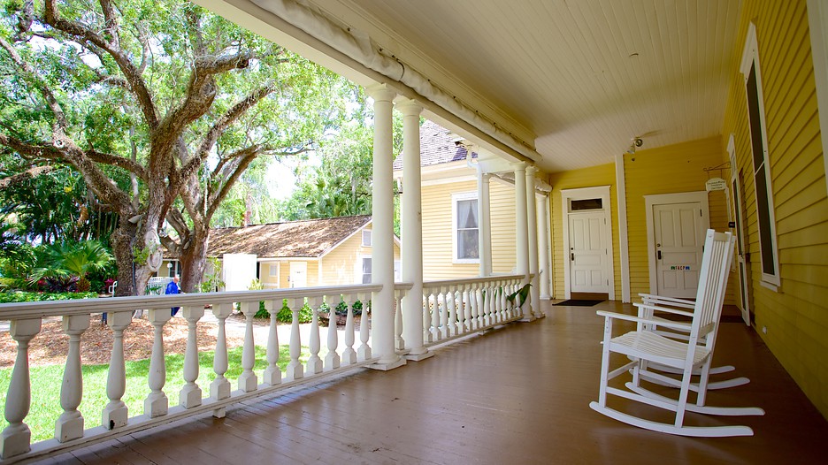 Burroughs Home - Fort Myers ｜Expedia.co.in