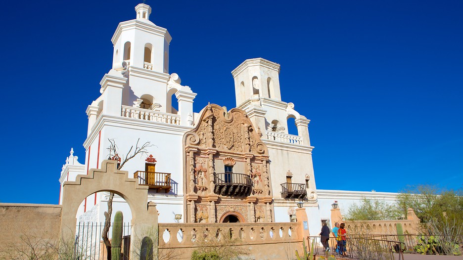 Mission San Xavier del Bac in Tucson, Arizona | Expedia.ca