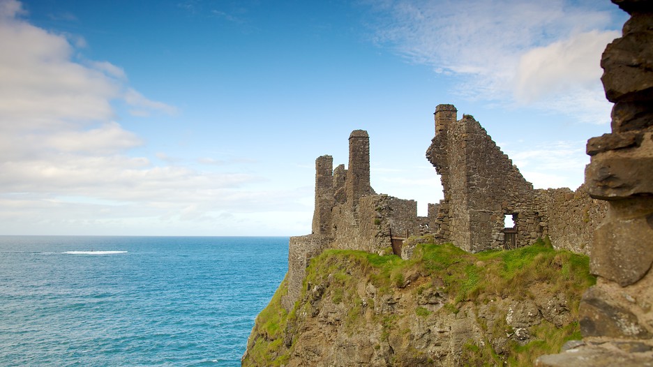 Dunluce Castle in Bushmills | Expedia.co.uk