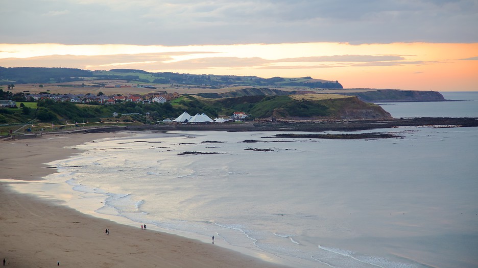 North Bay Beach in Scarborough, England | Expedia.ca