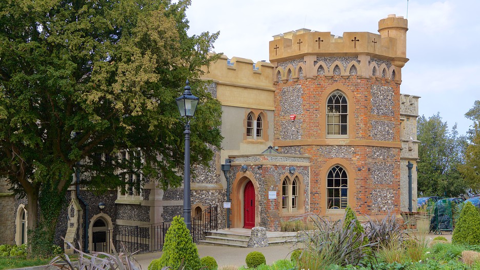Whitstable Castle and Gardens in Whitstable, England | Expedia