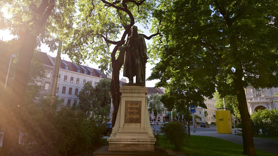 Vienna Vacations 2017: Package & Save up to $603 | Expedia