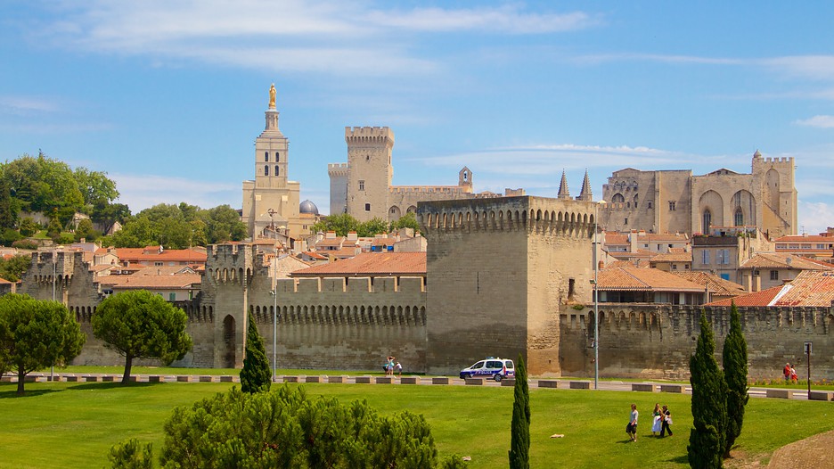 Avignon Holidays - Book Cheap Holidays to Avignon and Avignon City Breaks