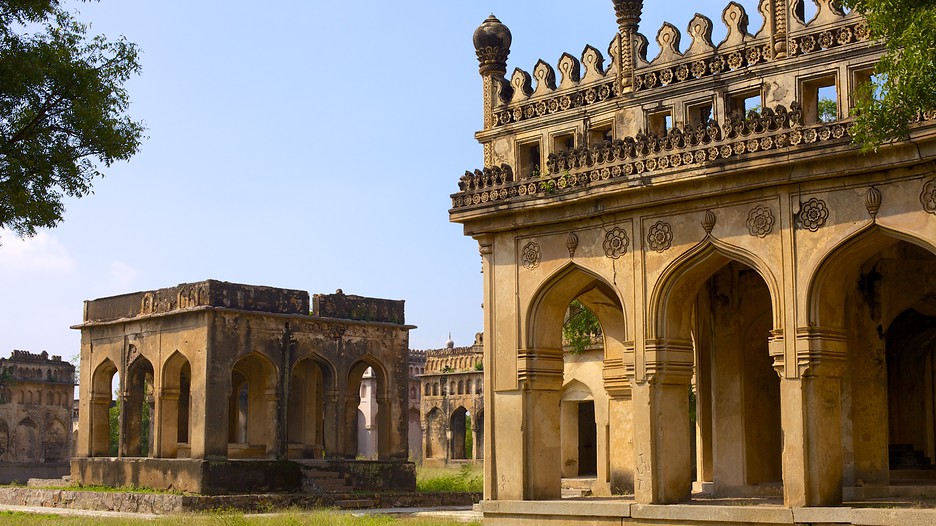Qutub Shahi Tombs in Hyderabad, Telangana | Expedia