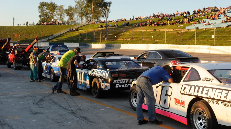 Delaware Speedway in London, Ontario | Expedia