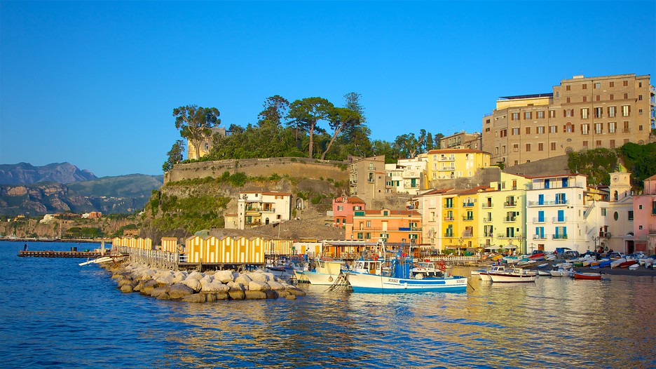 Sorrento Vacations 2017: Package & Save up to $603 | Expedia