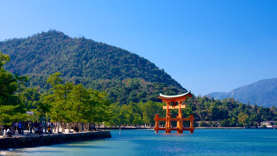 Itsukushima Shrine in Hatsukaichi, | Expedia