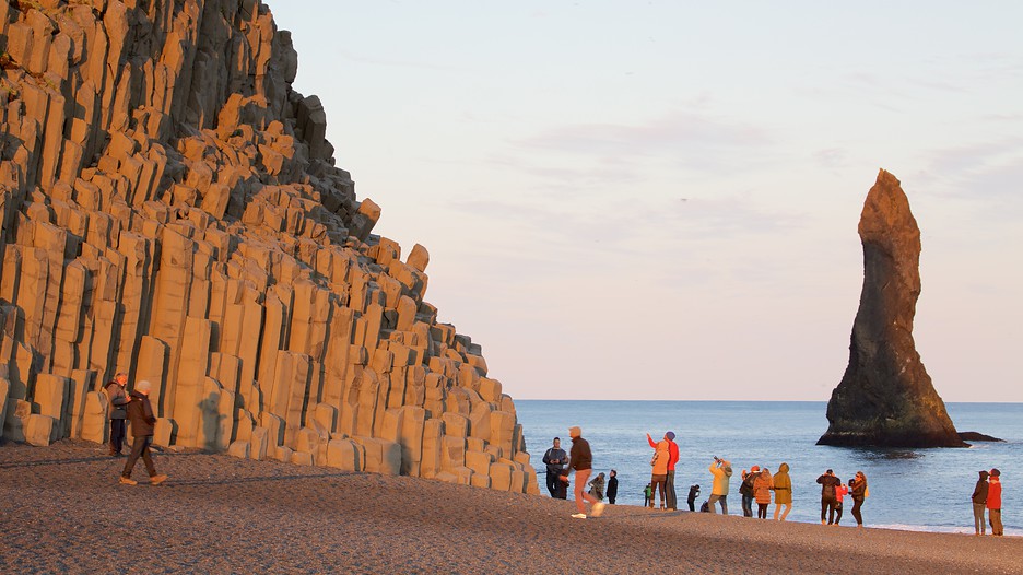 Reynisdrangar in Vik I Myrdal, | Expedia