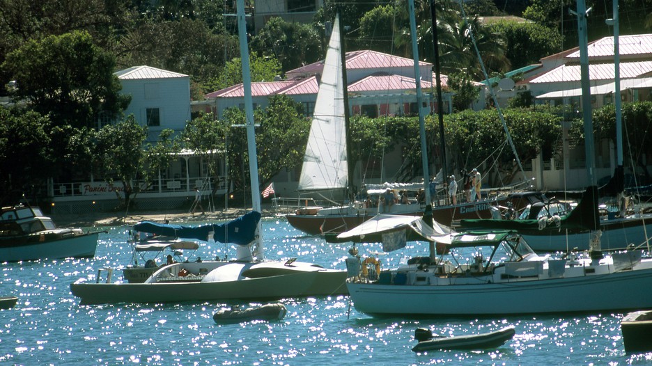 St. Thomas Vacations 2017: Package & Save up to $603 | Expedia