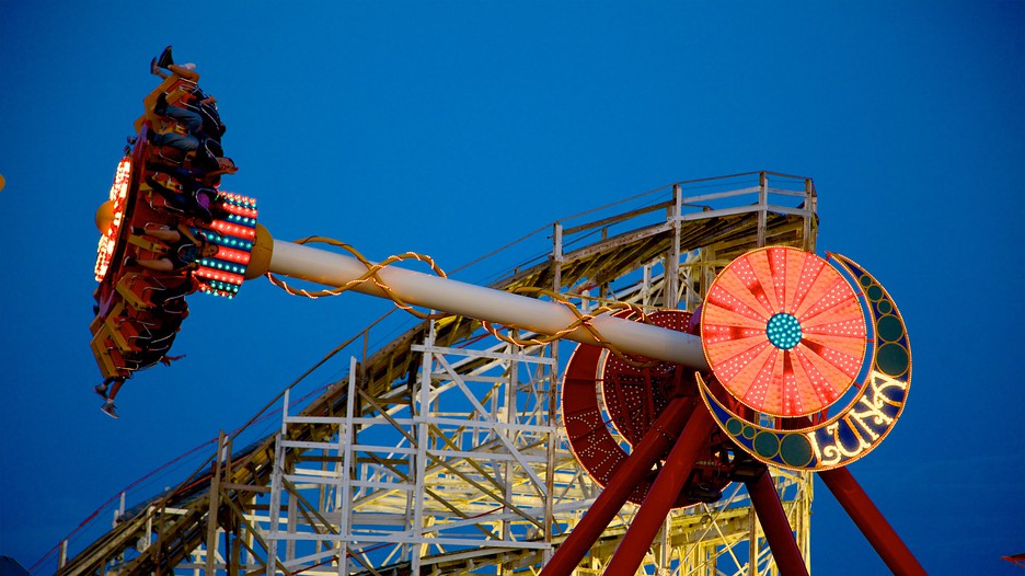 Coney Island Vacations 2017: Package & Save up to $603 | Expedia