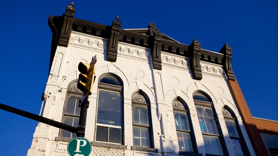 Orillia Vacations 2017: Package & Save up to $603 | Expedia