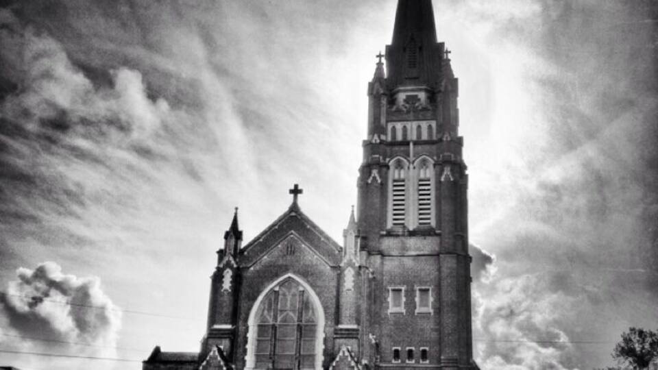 Tacoma is chuck full of these classy old churches. This one was easily my favorite. #church #architecture #tacoma