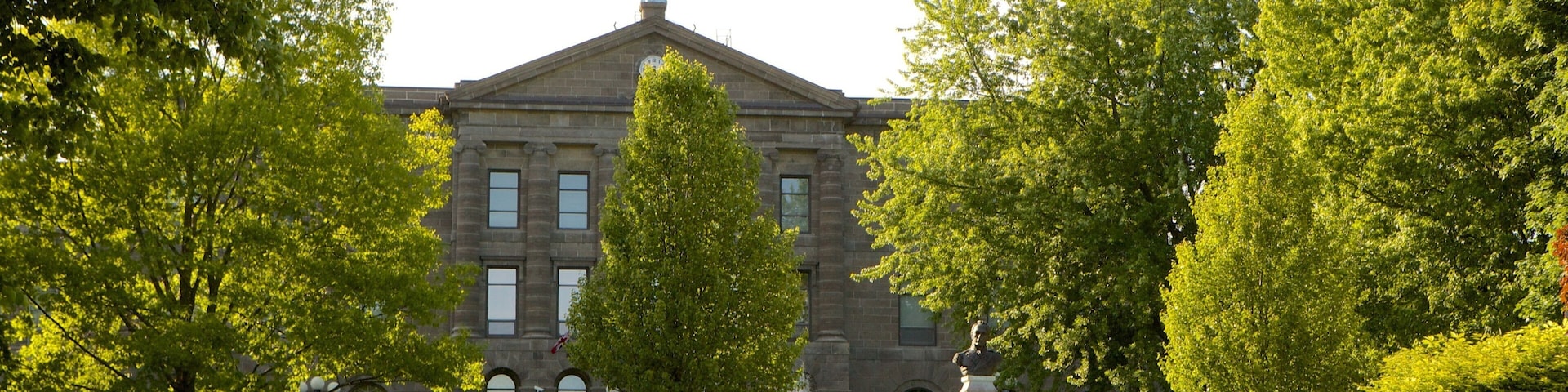 Brockville showing heritage architecture