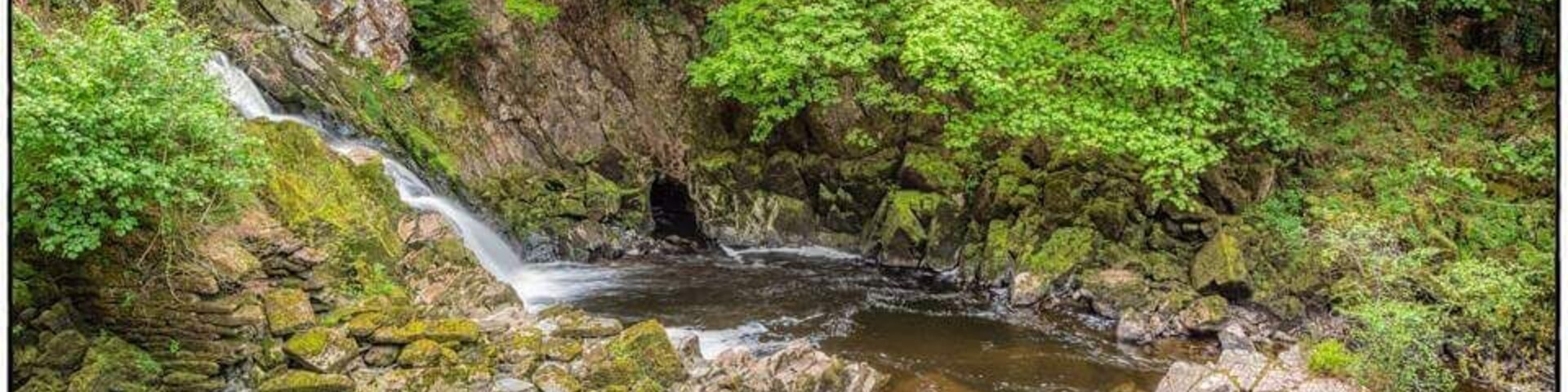 Beautiful little 15 min walk from the Conwy falls cafe on the A5